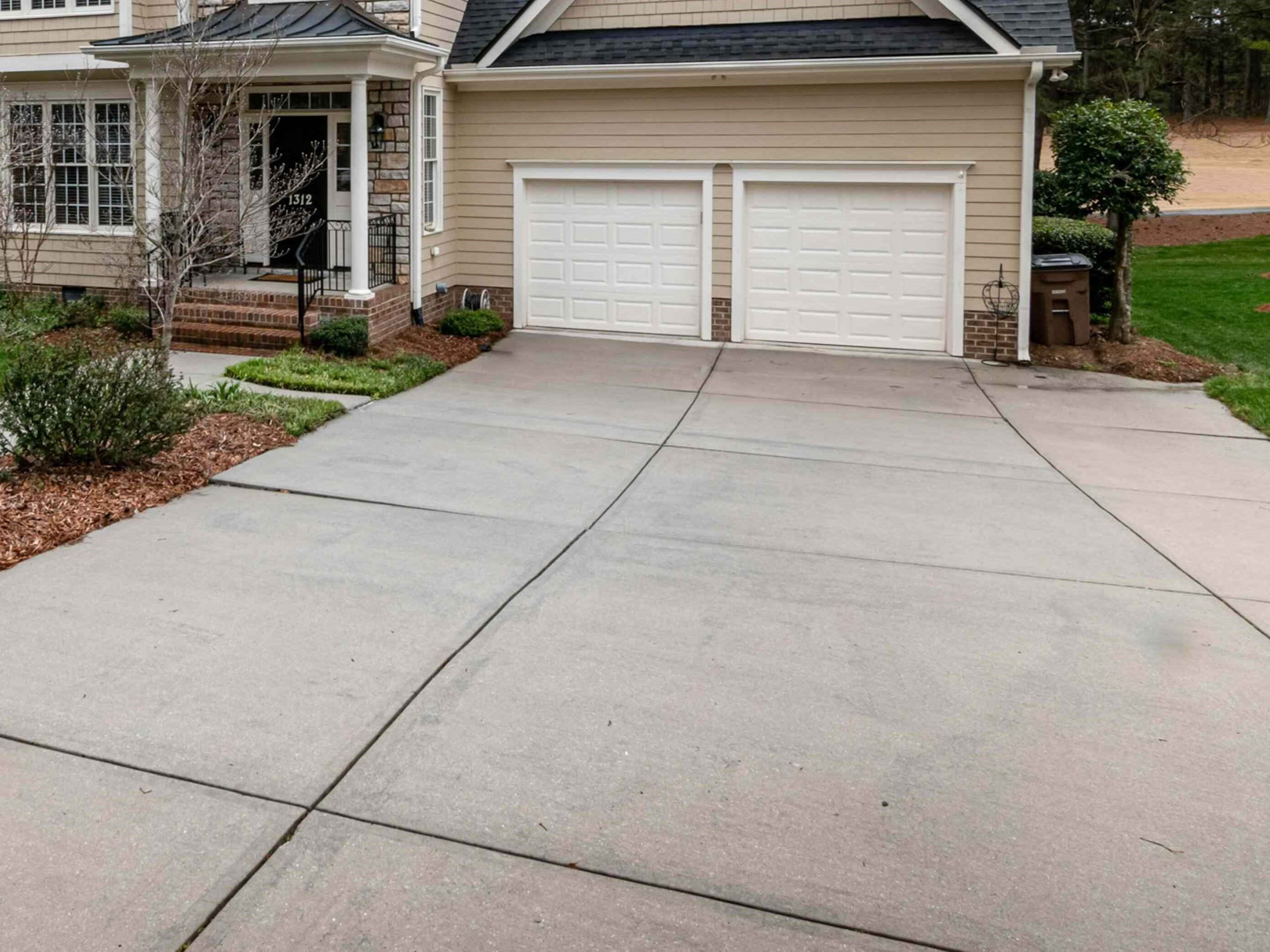Concrete Driveway Repair - Expert Repair Solutions